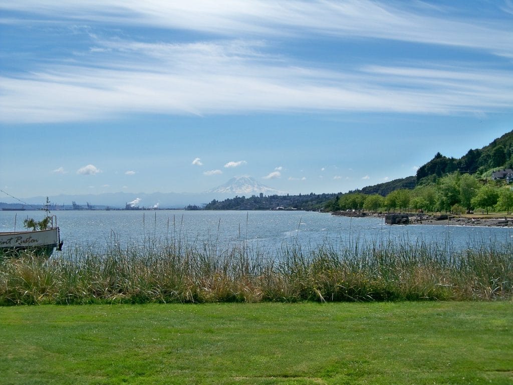Hot Tubs and Spas For Sale in Sumner, WA | Aqua Living